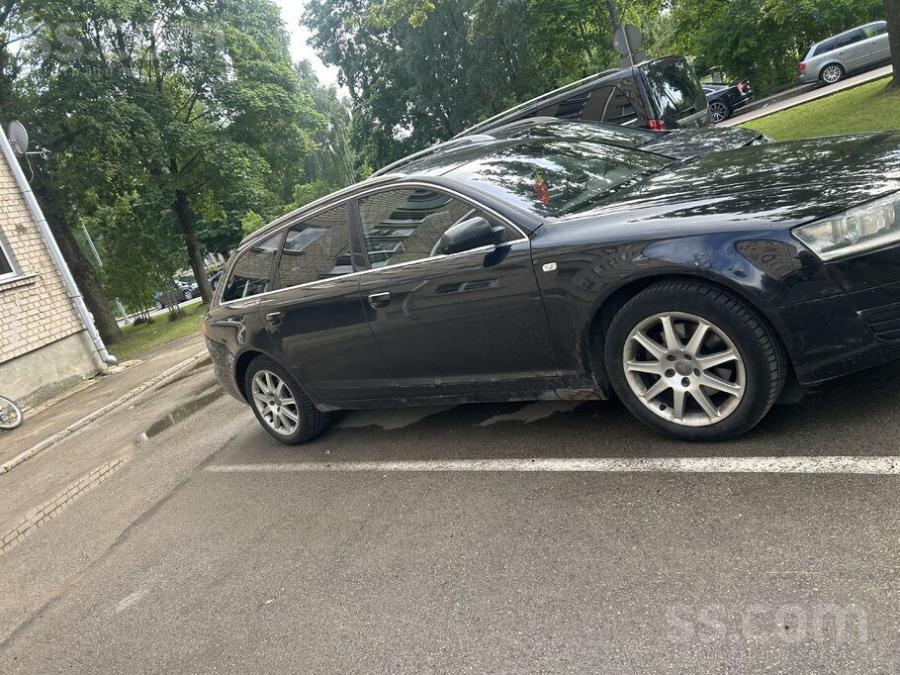 Black Audi A6 2007 in Rezekne, with an engine capacity of 2.00 L and mileage of 444 thousand km for 1600 €, photo 3 on AUTOMOTO.COM.LV