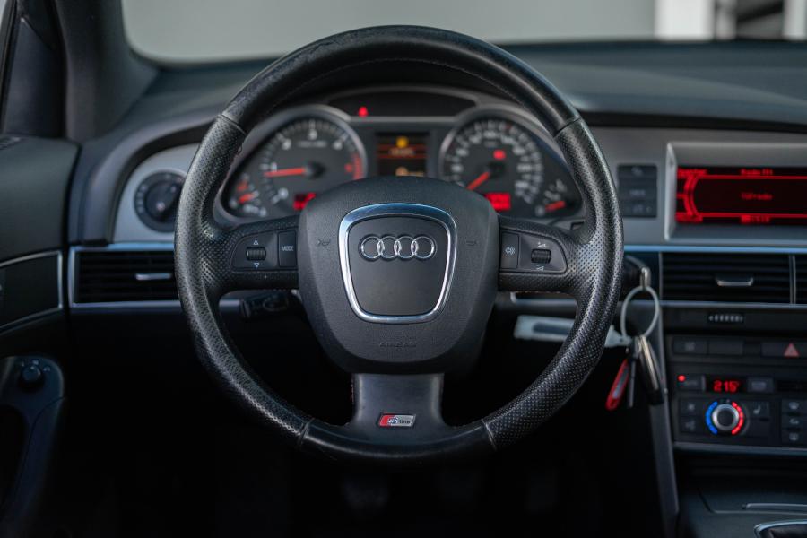 Black Audi A6 2007 in Riga, with an engine capacity of 2.70 L and mileage of 275 thousand km for 3499 €, photo 15 on AUTOMOTO.COM.LV
