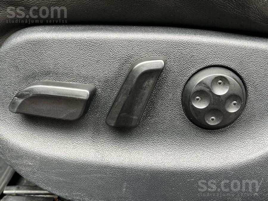 Black Audi A6 2007 in Riga, with an engine capacity of 3.00 L and mileage of 0 thousand km for 3599 €, photo 11 on AUTOMOTO.COM.LV