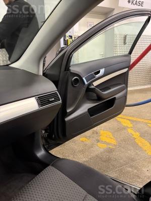 Melns Audi A6 2007 Rīga, ar dzinēja tilpumu 2.70 L un nobraukumu 424 tūkst. km par 3800 €, foto 19 vietnē AUTOMOTO.COM.LV