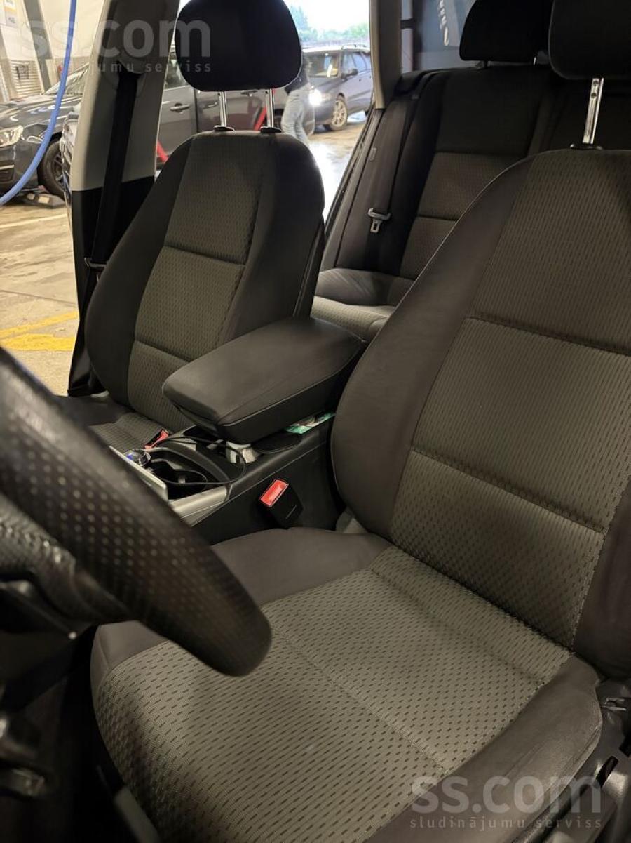 Melns Audi A6 2007 Rīga, ar dzinēja tilpumu 2.70 L un nobraukumu 424 tūkst. km par 3800 €, foto 21 vietnē AUTOMOTO.COM.LV