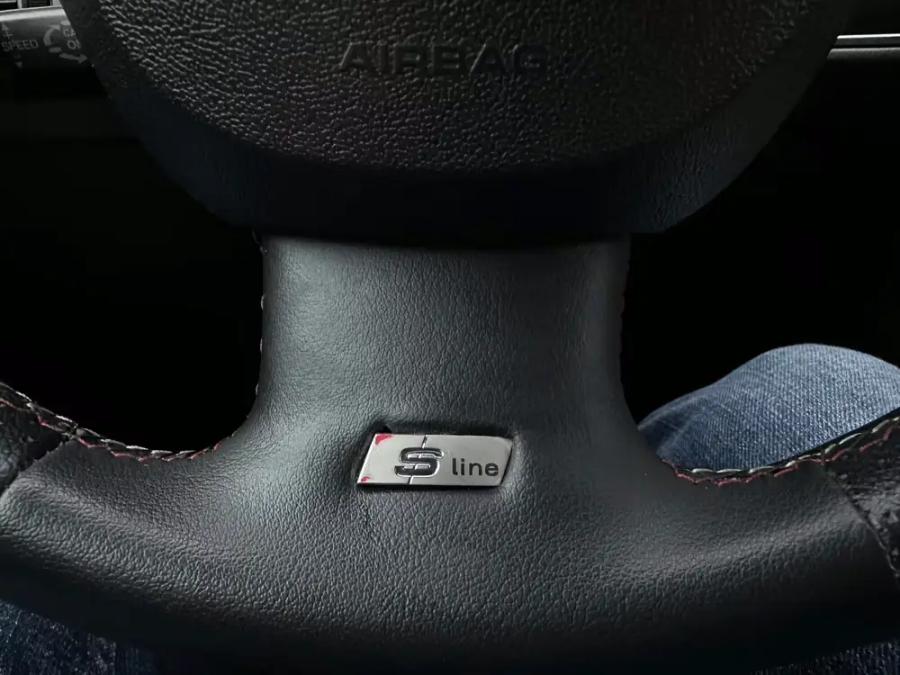 Black Audi A6 2007 in Riga, with an engine capacity of 3.00 L and mileage of 314 thousand km for 4290 €, photo 13 on AUTOMOTO.COM.LV