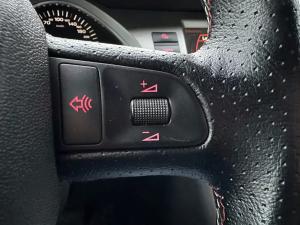 Black Audi A6 2007 in Riga, with an engine capacity of 3.00 L and mileage of 314 thousand km for 4290 €, photo 23 on AUTOMOTO.COM.LV