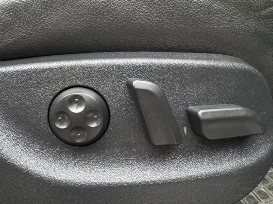 Melns Audi A6 2008 Rīga, ar dzinēja tilpumu 3.00 L un nobraukumu 329 tūkst. km par 3790 €, foto 15 vietnē AUTOMOTO.COM.LV