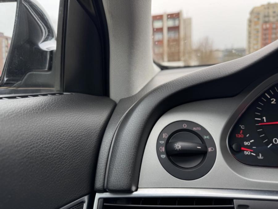 Melns Audi A6 2008 Rīga, ar dzinēja tilpumu 3.00 L un nobraukumu 329 tūkst. km par 3790 €, foto 29 vietnē AUTOMOTO.COM.LV