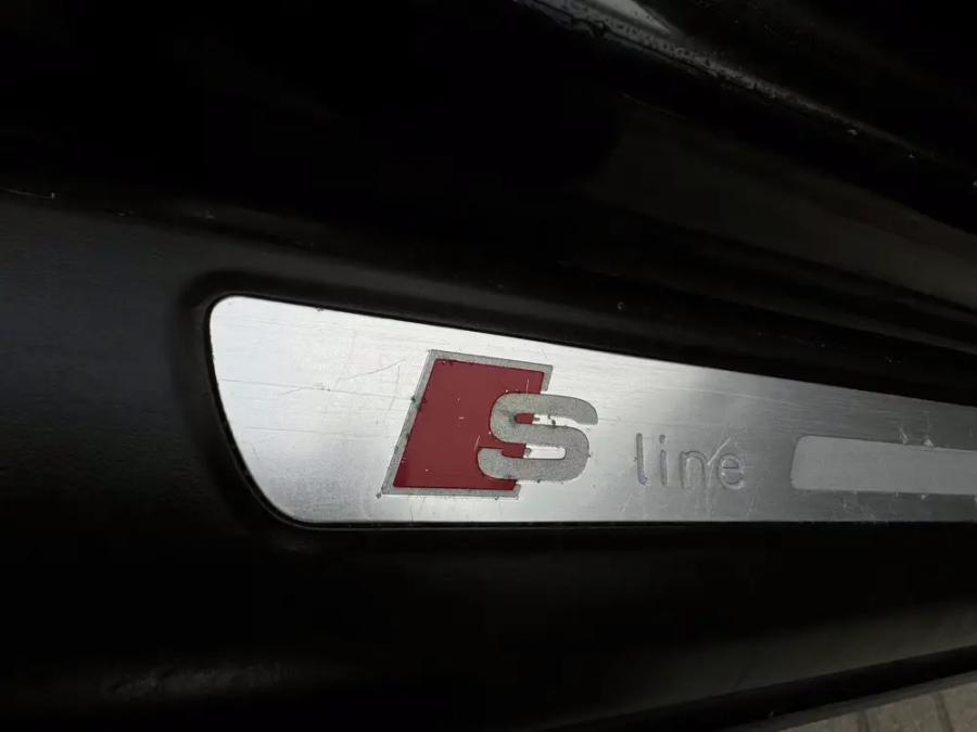 Black Audi A6 2008 in Riga, with an engine capacity of 3.00 L and mileage of 311 thousand km for 4490 €, photo 15 on AUTOMOTO.COM.LV