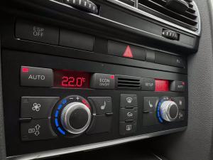 Black Audi A6 2008 in Riga, with an engine capacity of 3.00 L and mileage of 311 thousand km for 4490 €, photo 18 on AUTOMOTO.COM.LV