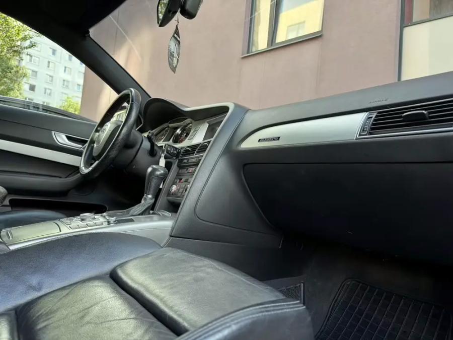 Black Audi A6 2008 in Riga, with an engine capacity of 3.00 L and mileage of 350 thousand km for 4490 €, photo 13 on AUTOMOTO.COM.LV