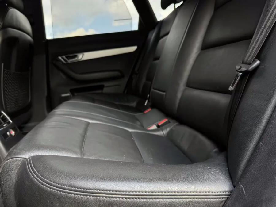 Black Audi A6 2008 in Riga, with an engine capacity of 3.00 L and mileage of 350 thousand km for 4490 €, photo 14 on AUTOMOTO.COM.LV
