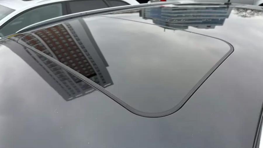 Black Audi A6 2008 in Riga, with an engine capacity of 3.00 L and mileage of 374 thousand km for 4990 €, photo 6 on AUTOMOTO.COM.LV