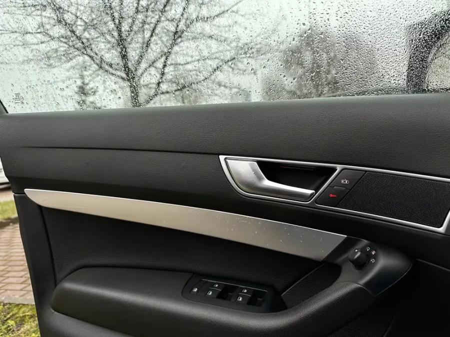 Black Audi A6 2008 in Riga, with an engine capacity of 3.00 L and mileage of 374 thousand km for 4990 €, photo 27 on AUTOMOTO.COM.LV
