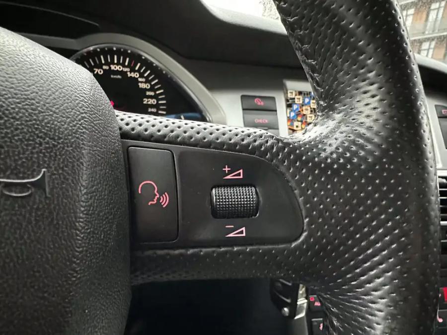 Black Audi A6 2008 in Riga, with an engine capacity of 3.00 L and mileage of 374 thousand km for 4990 €, photo 28 on AUTOMOTO.COM.LV