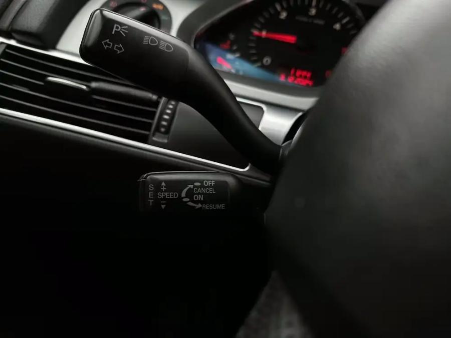 Black Audi A6 2008 in Riga, with an engine capacity of 3.00 L and mileage of 374 thousand km for 4990 €, photo 30 on AUTOMOTO.COM.LV