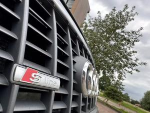 Black Audi A6 2008 in Riga, with an engine capacity of 3.00 L and mileage of 356 thousand km for 4990 €, photo 4 on AUTOMOTO.COM.LV