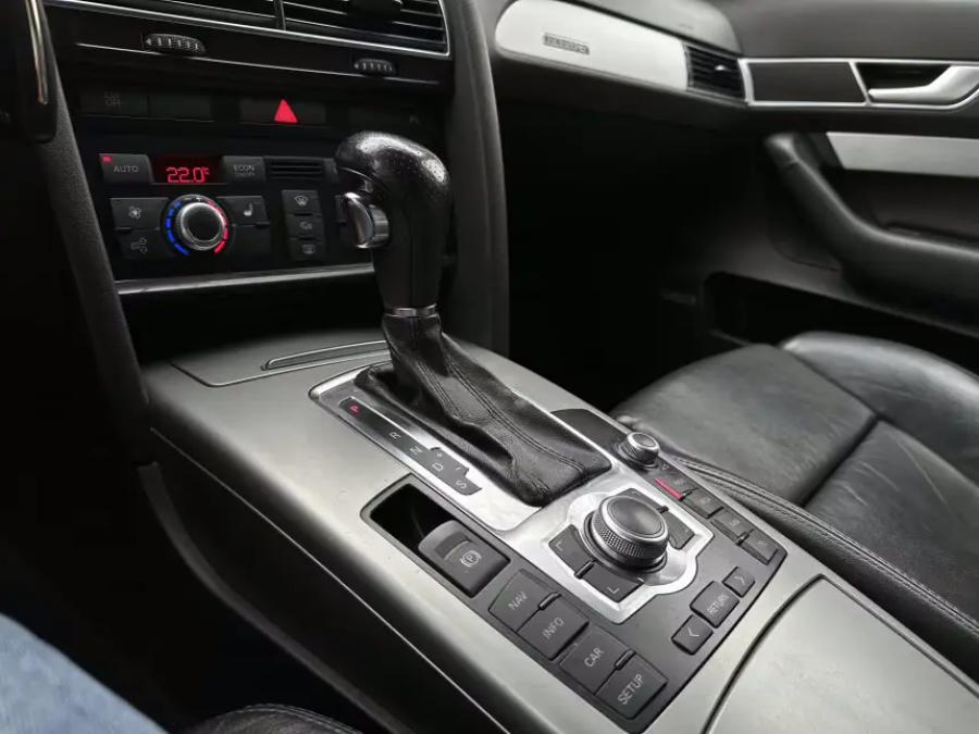 Black Audi A6 2008 in Riga, with an engine capacity of 3.00 L and mileage of 356 thousand km for 4990 €, photo 24 on AUTOMOTO.COM.LV