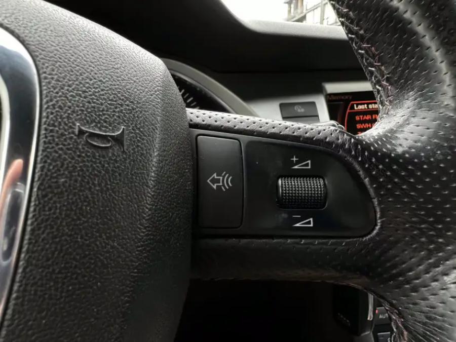 Black Audi A6 2008 in Riga, with an engine capacity of 3.00 L and mileage of 356 thousand km for 4990 €, photo 31 on AUTOMOTO.COM.LV