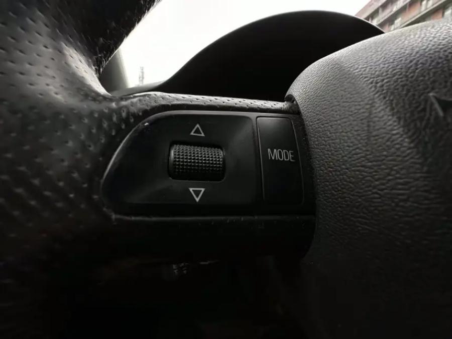 Black Audi A6 2008 in Riga, with an engine capacity of 3.00 L and mileage of 356 thousand km for 4990 €, photo 32 on AUTOMOTO.COM.LV