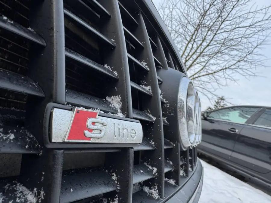 Black Audi A6 2008 in Riga, with an engine capacity of 3.00 L and mileage of 377 thousand km for 4990 €, photo 9 on AUTOMOTO.COM.LV