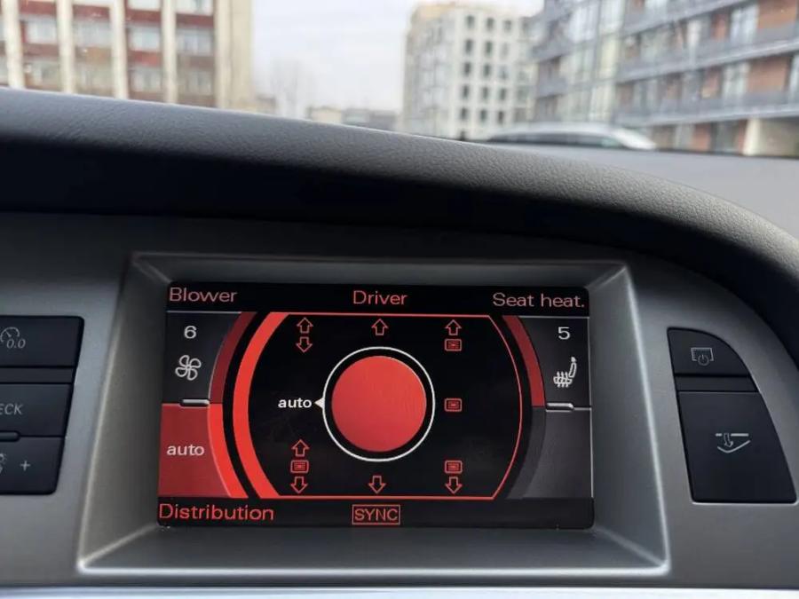Black Audi A6 2008 in Riga, with an engine capacity of 3.00 L and mileage of 377 thousand km for 4990 €, photo 23 on AUTOMOTO.COM.LV