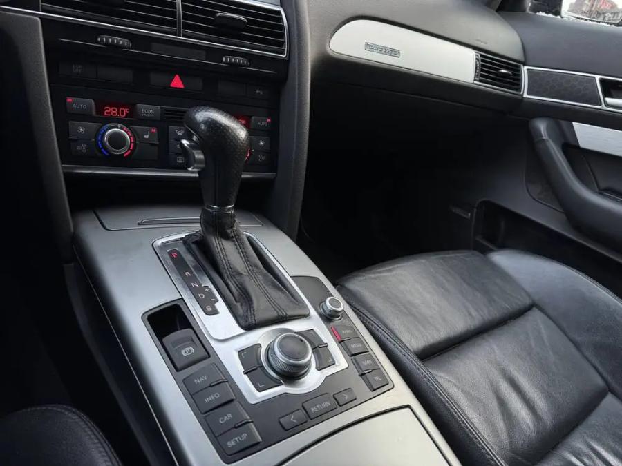 Black Audi A6 2008 in Riga, with an engine capacity of 3.00 L and mileage of 377 thousand km for 4990 €, photo 28 on AUTOMOTO.COM.LV