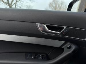 Black Audi A6 2008 in Riga, with an engine capacity of 3.00 L and mileage of 377 thousand km for 4990 €, photo 41 on AUTOMOTO.COM.LV