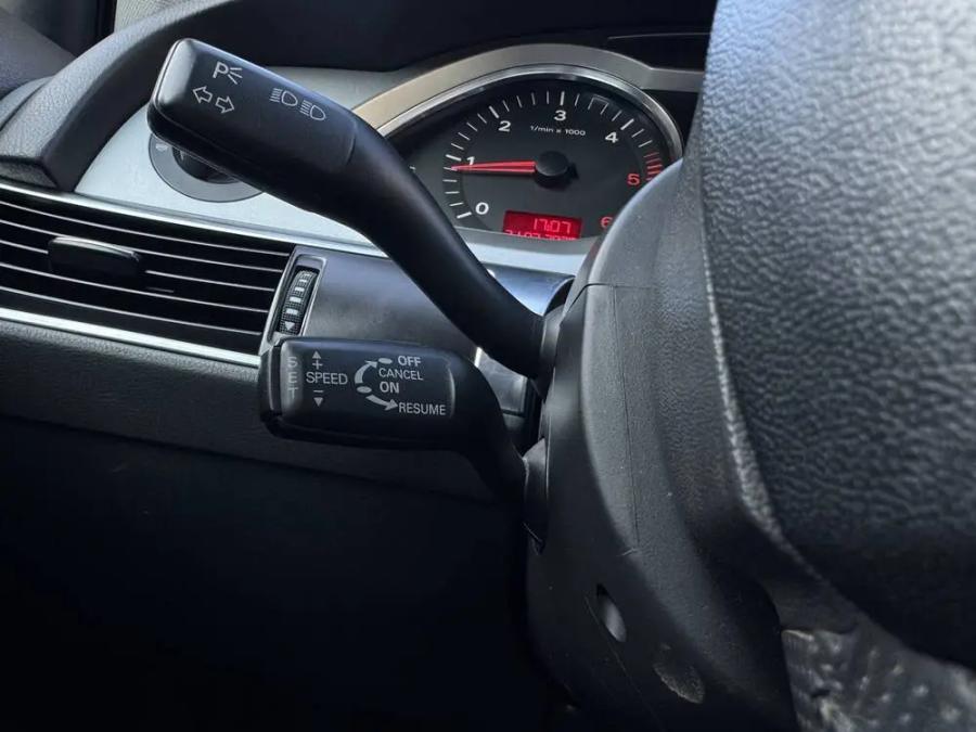 Black Audi A6 2008 in Riga, with an engine capacity of 3.00 L and mileage of 354 thousand km for 3990 €, photo 21 on AUTOMOTO.COM.LV