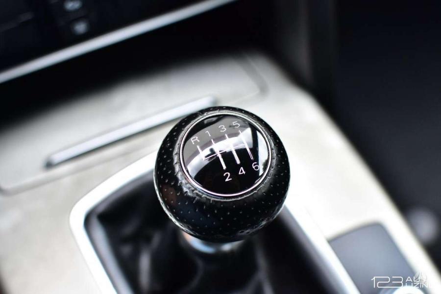 Melns Audi A6 2008 Kretinga, ar dzinēja tilpumu 2.00 L un nobraukumu 241 tūkst. km par 5250 €, foto 19 vietnē AUTOMOTO.COM.LV
