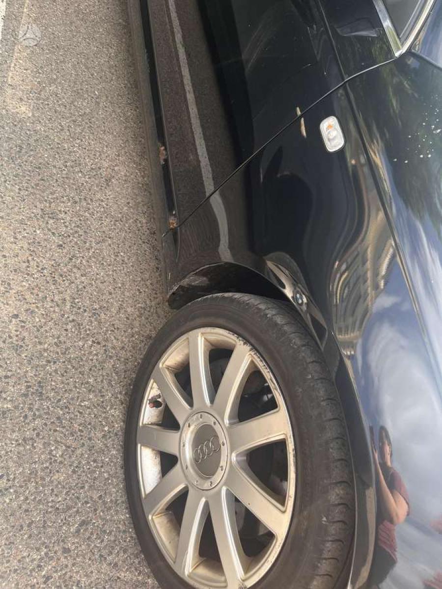 Melns Audi A6 2008 Viļņa, ar dzinēja tilpumu 2.70 L un nobraukumu 296 tūkst. km par 4000 €, foto 6 vietnē AUTOMOTO.COM.LV