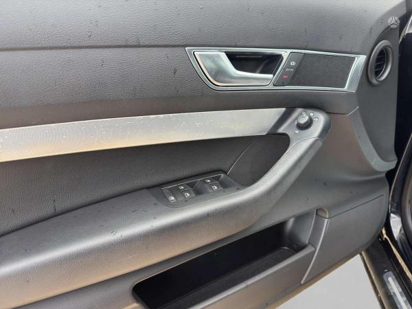 Melns Audi A6 2008 Kauņa, ar dzinēja tilpumu 3.00 L un nobraukumu 320 tūkst. km par 5990 €, foto 10 vietnē AUTOMOTO.COM.LV