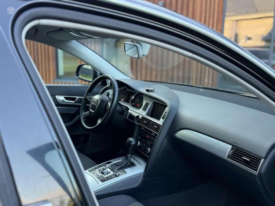 Black Audi A6 2008 in Vilnius, with an engine capacity of 2.00 L and mileage of 289 thousand km for 2500 €, photo 10 on AUTOMOTO.COM.LV