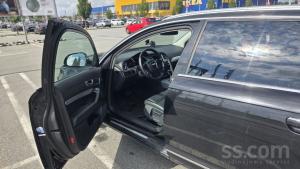 Black Audi A6 2008 in Riga, with an engine capacity of 2.00 L and mileage of 306 thousand km for 2600 €, photo 11 on AUTOMOTO.COM.LV