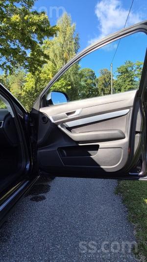 Melns Audi A6 2008 Valmiera, ar dzinēja tilpumu 2.00 L un nobraukumu 415 tūkst. km par 3900 €, foto 13 vietnē AUTOMOTO.COM.LV
