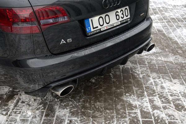 Black Audi A6 2009 in Vilnius, with an engine capacity of 2.97 L and mileage of 360 thousand km for 7200 €, photo 6 on AUTOMOTO.COM.LV