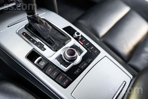 Black Audi A6 2009 in Riga, with an engine capacity of 2.70 L and mileage of 344 thousand km for 4700 €, photo 8 on AUTOMOTO.COM.LV