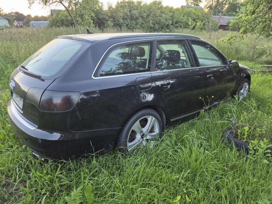 Melns Audi A6 2009 Viļņa, ar dzinēja tilpumu 2.97 L un nobraukumu 341 tūkst. km par 3000 €, foto 18 vietnē AUTOMOTO.COM.LV
