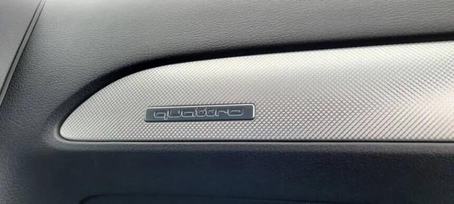 Black Audi A6 2009 in Riga, with an engine capacity of 3.00 L and mileage of 247 thousand km for 8900 €, photo 13 on AUTOMOTO.COM.LV