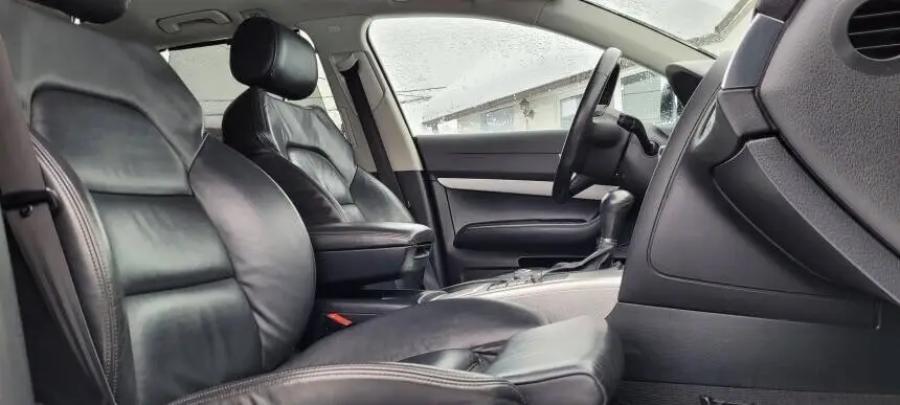 Black Audi A6 2009 in Riga, with an engine capacity of 3.00 L and mileage of 247 thousand km for 8900 €, photo 21 on AUTOMOTO.COM.LV