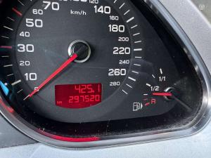 Black Audi A6 2009 in Alytus, with an engine capacity of 3.00 L and mileage of 298 thousand km for 4450 €, photo 29 on AUTOMOTO.COM.LV