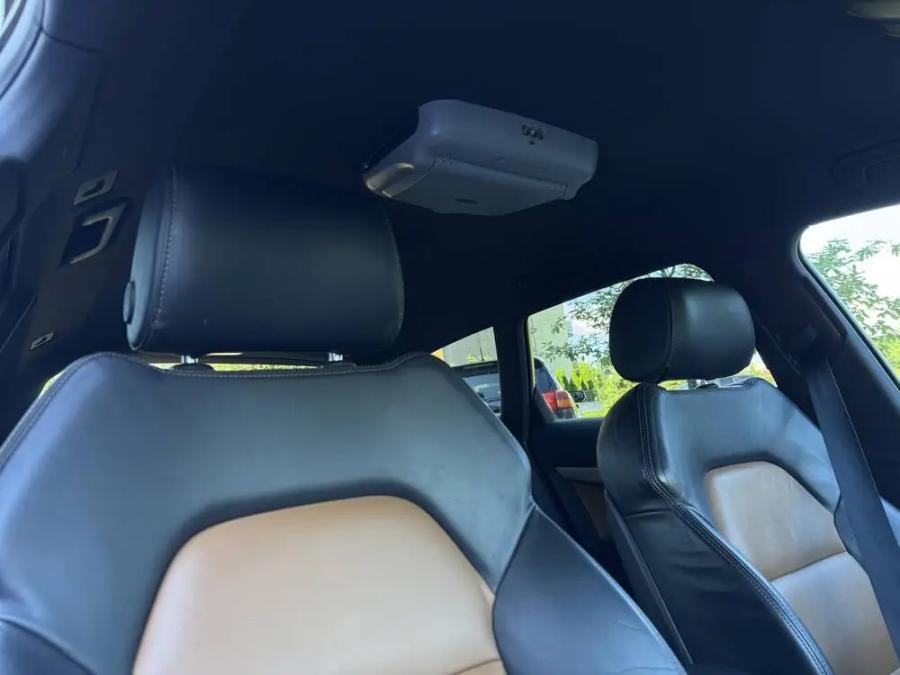 Black Audi A6 2009 in Riga, with an engine capacity of 3.00 L and mileage of 325 thousand km for 5990 €, photo 13 on AUTOMOTO.COM.LV