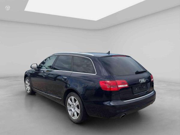 Melns Audi A6 2009 Kauņa, ar dzinēja tilpumu 3.00 L un nobraukumu 340 tūkst. km par 5890 €, foto 4 vietnē AUTOMOTO.COM.LV