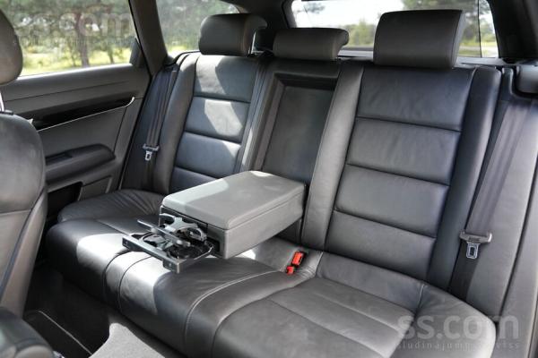 Black Audi A6 2009 in Riga, with an engine capacity of 3.00 L and mileage of 221 thousand km for 8200 €, photo 10 on AUTOMOTO.COM.LV