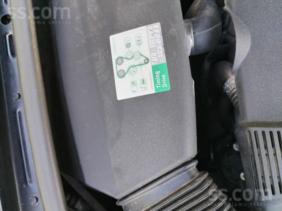 Black Audi A6 2009 in Aizkraukle, with an engine capacity of 2.00 L and mileage of 368 thousand km for 4750 €, photo 6 on AUTOMOTO.COM.LV