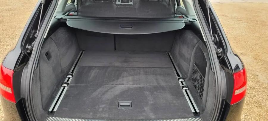 Black Audi A6 2010 in Riga, with an engine capacity of 3.00 L and mileage of 225 thousand km for 8900 €, photo 25 on AUTOMOTO.COM.LV