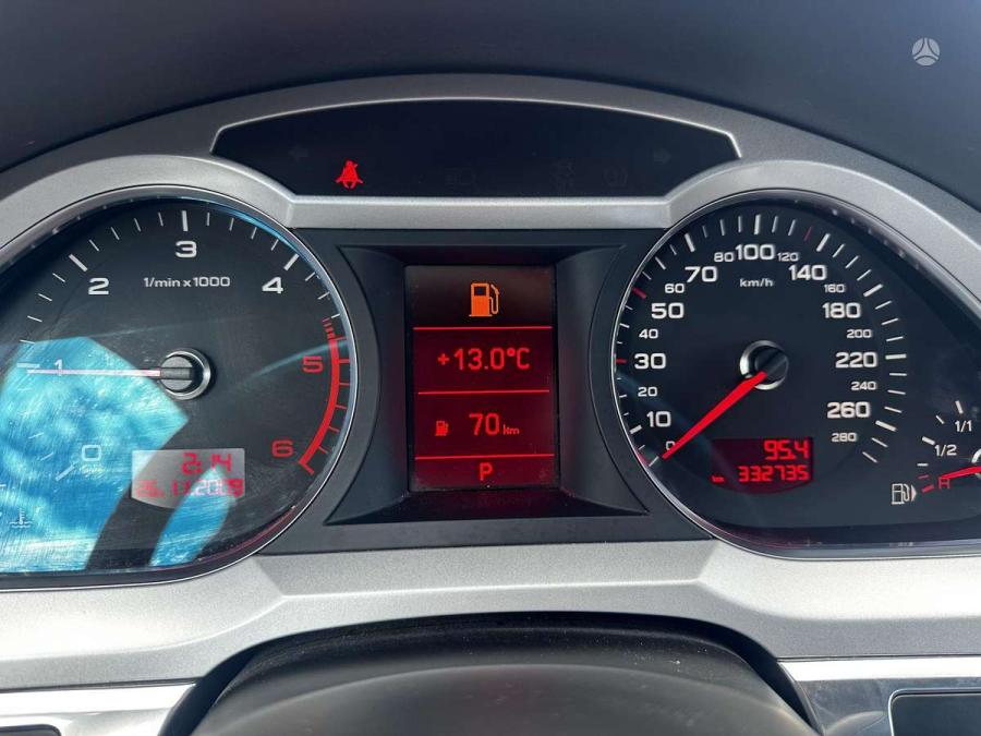 Black Audi A6 2010 in Marijampole, with an engine capacity of 1.97 L and mileage of 333 thousand km for 4799 €, photo 13 on AUTOMOTO.COM.LV