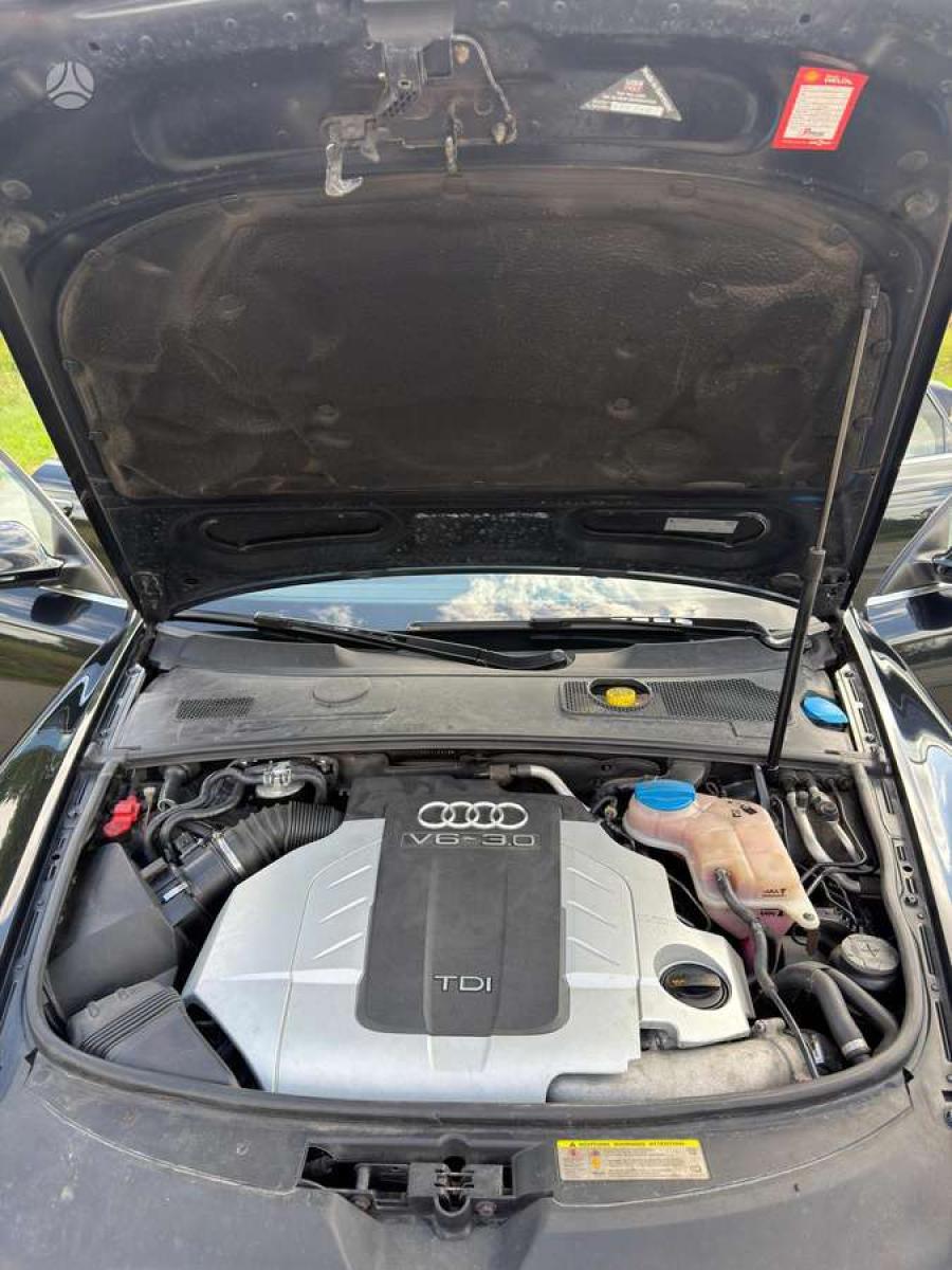 Black Audi A6 2010 in Siauliai, with an engine capacity of 3.00 L and mileage of 295 thousand km for 6650 €, photo 6 on AUTOMOTO.COM.LV