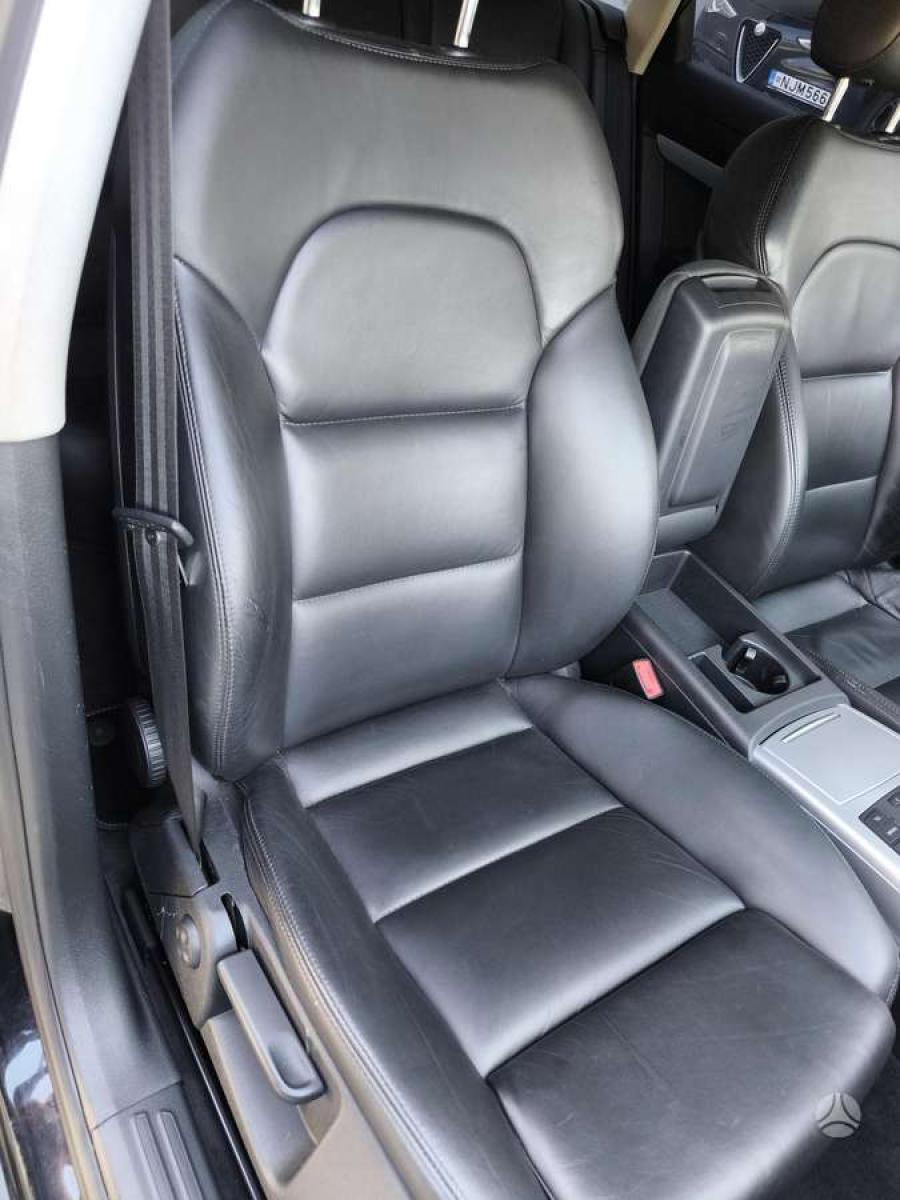 Black Audi A6 2010 in Vilnius, with an engine capacity of 2.70 L and mileage of 326 thousand km for 5600 €, photo 16 on AUTOMOTO.COM.LV