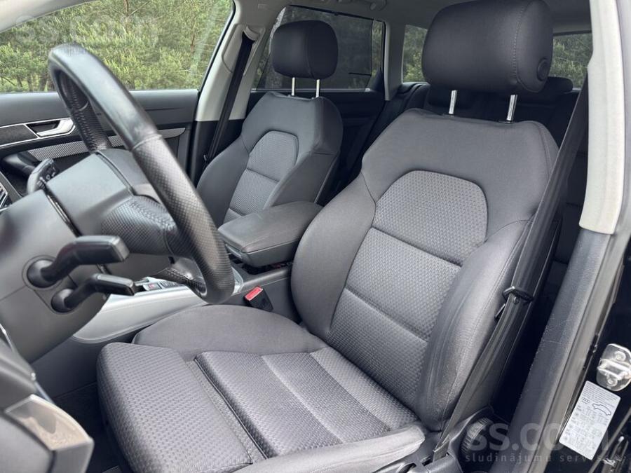 Black Audi A6 2010 in Ventspils, with an engine capacity of 2.00 L and mileage of 322 thousand km for 6300 €, photo 7 on AUTOMOTO.COM.LV
