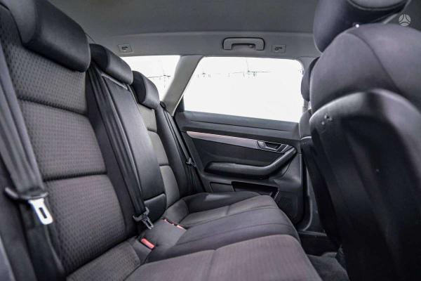 Black Audi A6 2010 in Kaunas, with an engine capacity of 3.00 L and mileage of 289 thousand km for 5500 €, photo 11 on AUTOMOTO.COM.LV