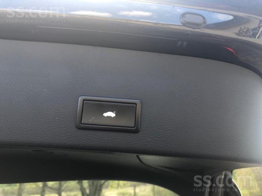 Black Audi A6 2011 in Bauska, with an engine capacity of 3.00 L and mileage of 290 thousand km for 9700 €, photo 9 on AUTOMOTO.COM.LV