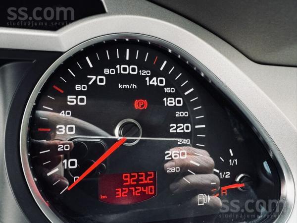 Black Audi A6 2011 in Madona, with an engine capacity of 2.00 L and mileage of 327 thousand km for 4999 €, photo 8 on AUTOMOTO.COM.LV